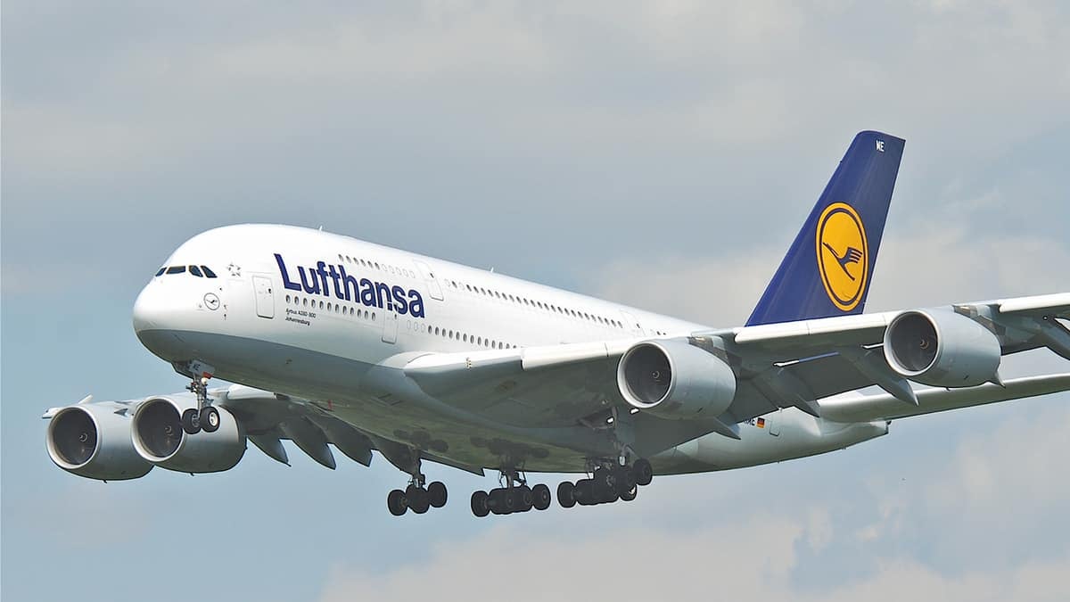 Accordo tra Lufthansa e Starlink, internet ultraveloce e gratuito anche ...
